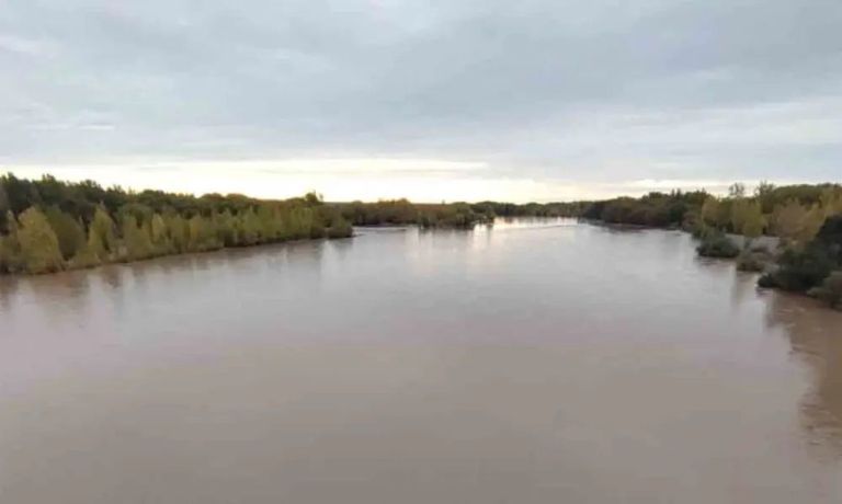 Por elevada turbiedad en el río Negro estará afectado el servicio de ...