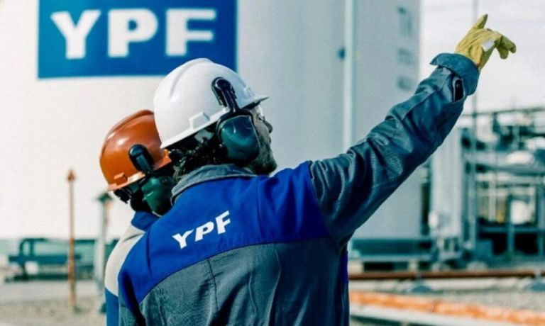 YPF ofrece trabajo para personas sin experiencia: cuáles son los ...