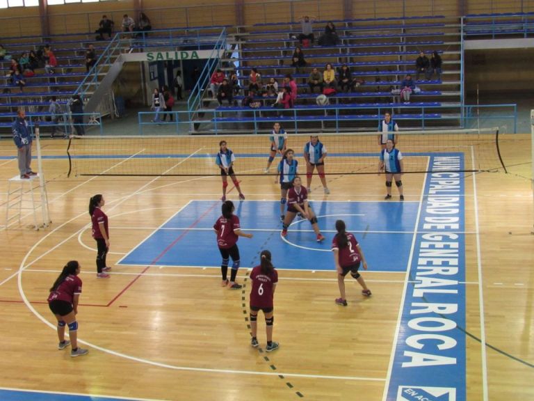 El voley, avanza a puro saque, remate y bloqueo | ANR :: Agencia de ...