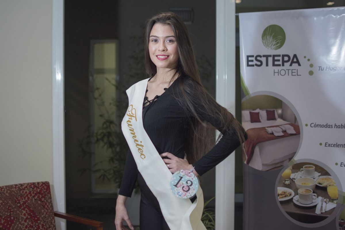 Una por una: Estas son las 15 postulantes a Reina de Roca | ANR ...