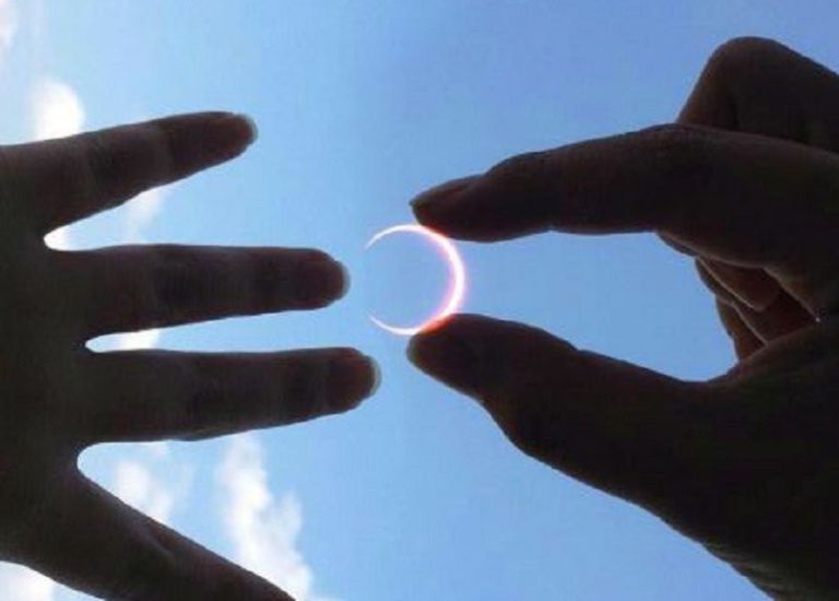 Eclipse total (de amor): De EEUU a Río Negro para casarse en el evento ...