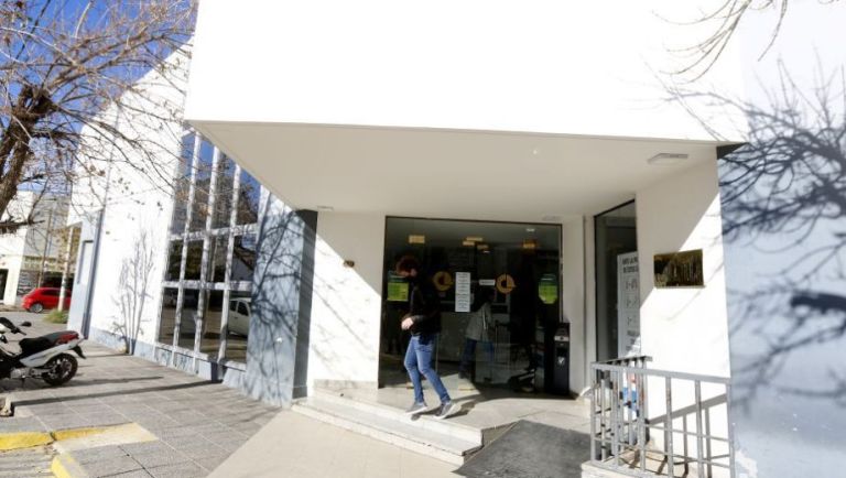 PAMI reactivó el servicio de gastroenterología en la Clínica Roca | ANR
